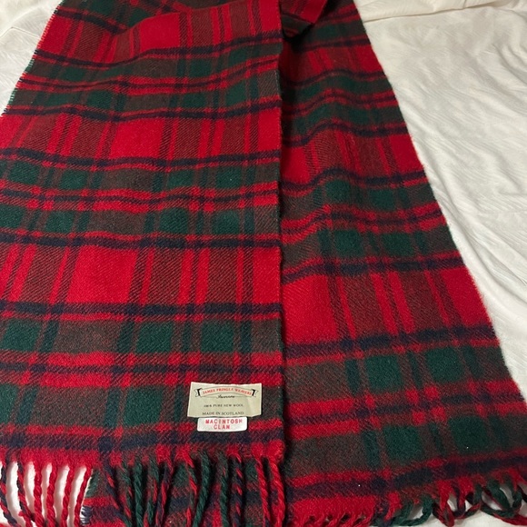 James Pringle Weavers | Accessories | Nwot James Pringle Weavers Wool ...